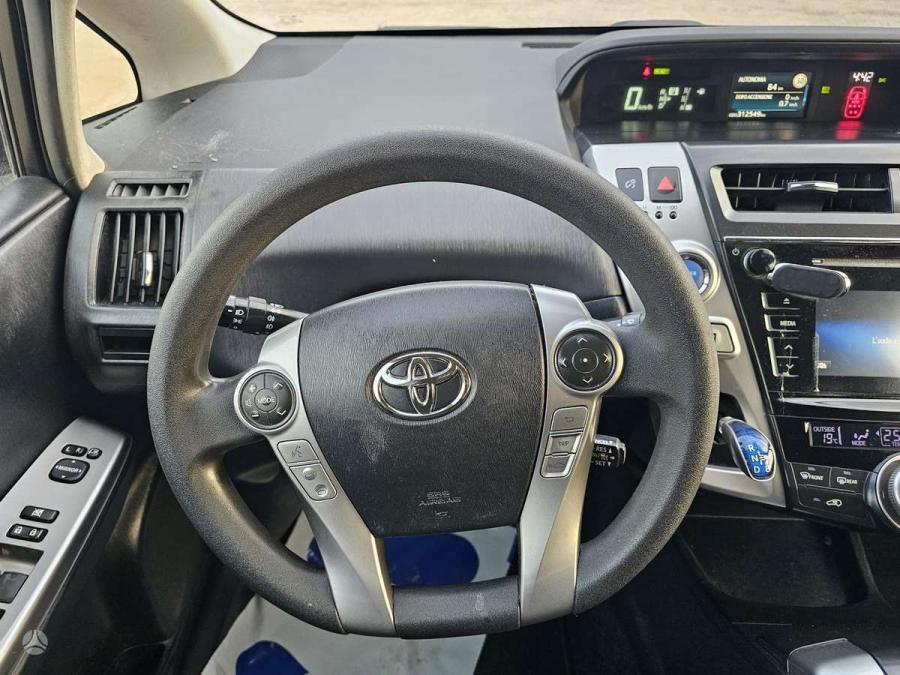 Balts Toyota Prius 2019 Viļņa, ar dzinēja tilpumu 1.80 L un nobraukumu 313 tūkst. km par 10700 €, foto 7 vietnē AUTOMOTO.COM.LV