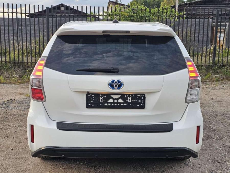 Balts Toyota Prius 2019 Viļņa, ar dzinēja tilpumu 1.80 L un nobraukumu 313 tūkst. km par 10700 €, foto 13 vietnē AUTOMOTO.COM.LV