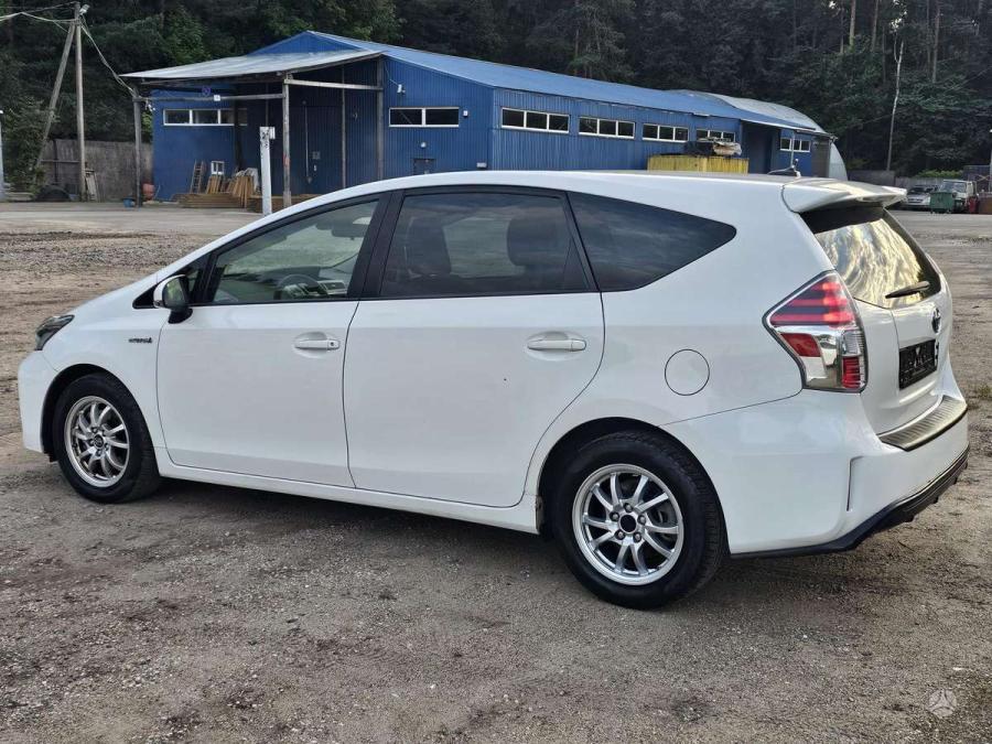 Balts Toyota Prius 2019 Viļņa, ar dzinēja tilpumu 1.80 L un nobraukumu 313 tūkst. km par 10700 €, foto 15 vietnē AUTOMOTO.COM.LV