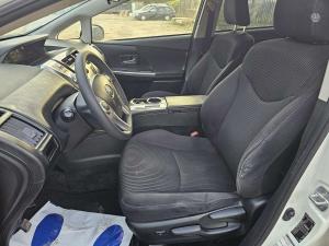 Balts Toyota Prius 2019 Viļņa, ar dzinēja tilpumu 1.80 L un nobraukumu 313 tūkst. km par 10700 €, foto 18 vietnē AUTOMOTO.COM.LV