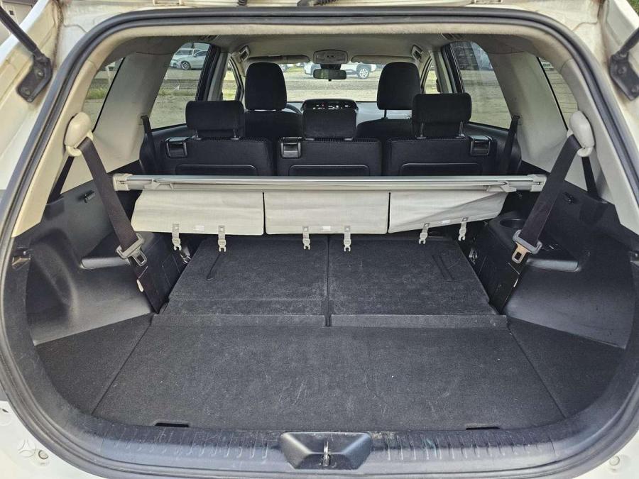 Balts Toyota Prius 2019 Viļņa, ar dzinēja tilpumu 1.80 L un nobraukumu 313 tūkst. km par 10700 €, foto 22 vietnē AUTOMOTO.COM.LV