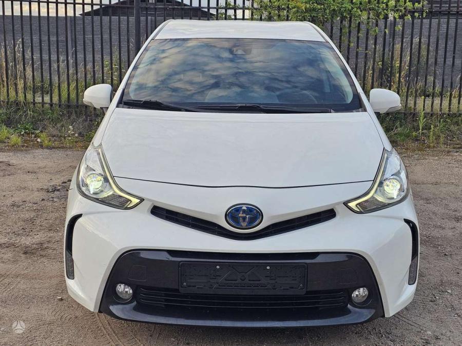 Balts Toyota Prius 2019 Viļņa, ar dzinēja tilpumu 1.80 L un nobraukumu 313 tūkst. km par 10700 €, foto 24 vietnē AUTOMOTO.COM.LV