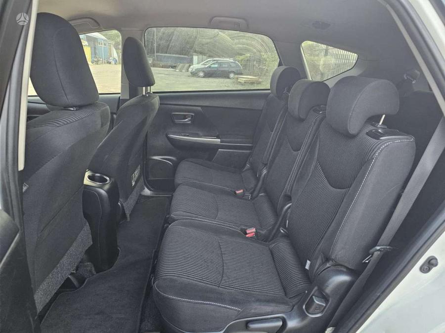 Balts Toyota Prius 2019 Viļņa, ar dzinēja tilpumu 1.80 L un nobraukumu 313 tūkst. km par 10700 €, foto 29 vietnē AUTOMOTO.COM.LV