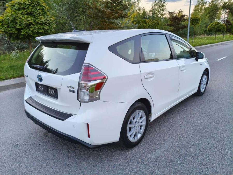 Balts Toyota Prius 2019 Viļņa, ar dzinēja tilpumu 1.80 L un nobraukumu 220 tūkst. km par 12700 €, foto 5 vietnē AUTOMOTO.COM.LV