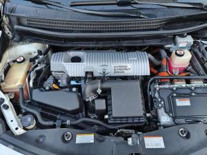 Balts Toyota Prius 2019 Viļņa, ar dzinēja tilpumu 1.80 L un nobraukumu 220 tūkst. km par 12700 €, foto 19 vietnē AUTOMOTO.COM.LV