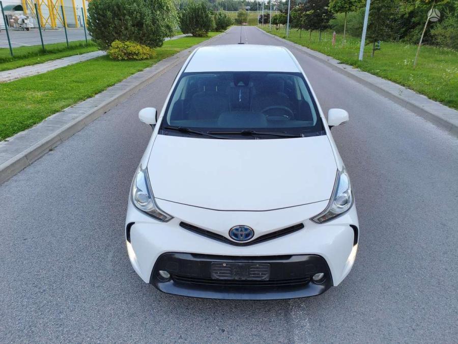 Balts Toyota Prius 2019 Viļņa, ar dzinēja tilpumu 1.80 L un nobraukumu 220 tūkst. km par 12700 €, foto 22 vietnē AUTOMOTO.COM.LV