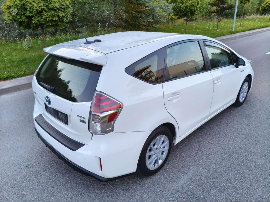 Balts Toyota Prius 2019 Viļņa, ar dzinēja tilpumu 1.80 L un nobraukumu 220 tūkst. km par 12700 €, foto 25 vietnē AUTOMOTO.COM.LV