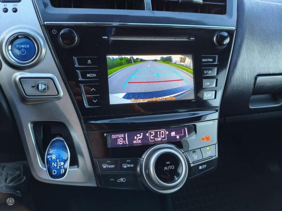 Balts Toyota Prius 2019 Viļņa, ar dzinēja tilpumu 1.80 L un nobraukumu 220 tūkst. km par 12700 €, foto 36 vietnē AUTOMOTO.COM.LV