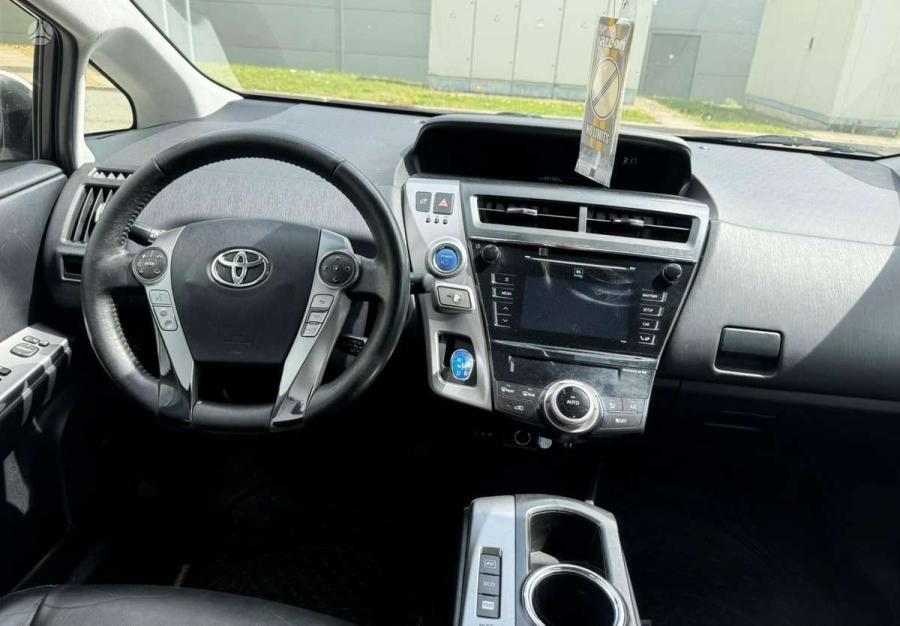 Balts Toyota Prius 2020 Viļņa, ar dzinēja tilpumu 1.80 L un nobraukumu 302 tūkst. km par 12700 €, foto 13 vietnē AUTOMOTO.COM.LV