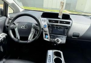 Balts Toyota Prius 2020 Viļņa, ar dzinēja tilpumu 1.80 L un nobraukumu 302 tūkst. km par 12699 €, foto 8 vietnē AUTOMOTO.COM.LV