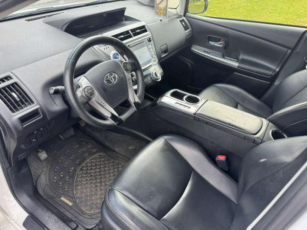 Balts Toyota Prius 2020 Viļņa, ar dzinēja tilpumu 1.80 L un nobraukumu 302 tūkst. km par 12699 €, foto 9 vietnē AUTOMOTO.COM.LV