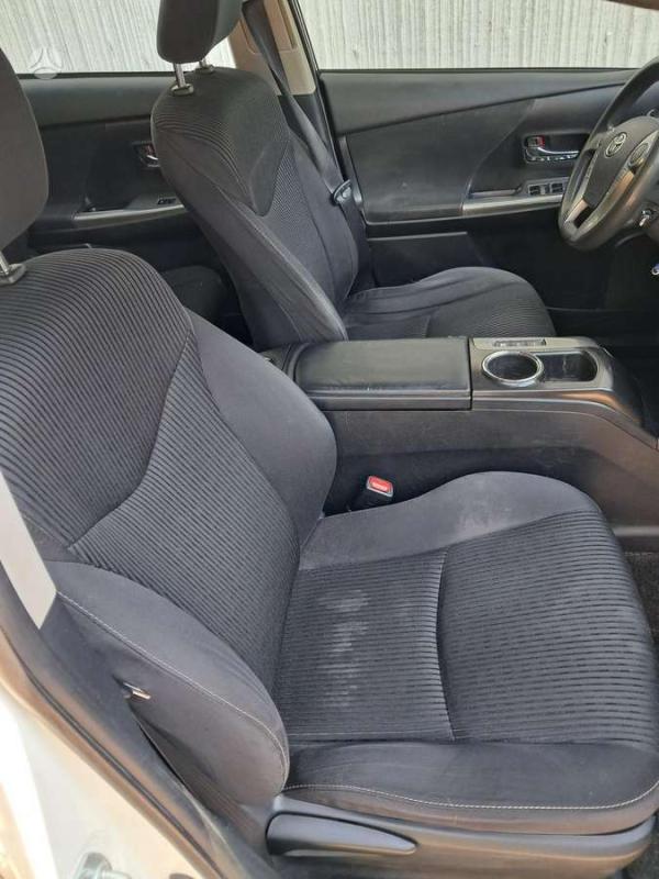 Balts Toyota Prius 2020 Viļņa, ar dzinēja tilpumu 1.80 L un nobraukumu 285 tūkst. km par 11500 €, foto 6 vietnē AUTOMOTO.COM.LV
