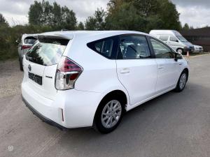 White Toyota Prius 2020 in Vilnius, with an engine capacity of 1.80 L and mileage of 193 thousand km for 12900 €, photo 7 on AUTOMOTO.COM.LV