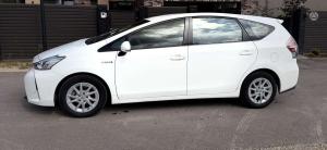 White Toyota Prius 2020 in Vilnius, with an engine capacity of 1.80 L and mileage of 193 thousand km for 12900 €, photo 9 on AUTOMOTO.COM.LV