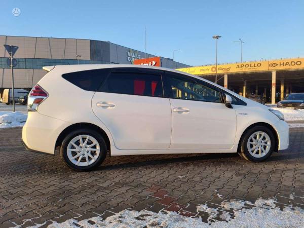 Balts Toyota Prius 2017 Viļņa, ar dzinēja tilpumu 1.80 L un nobraukumu 226 tūkst. km par 11250 €, foto 7 vietnē AUTOMOTO.COM.LV