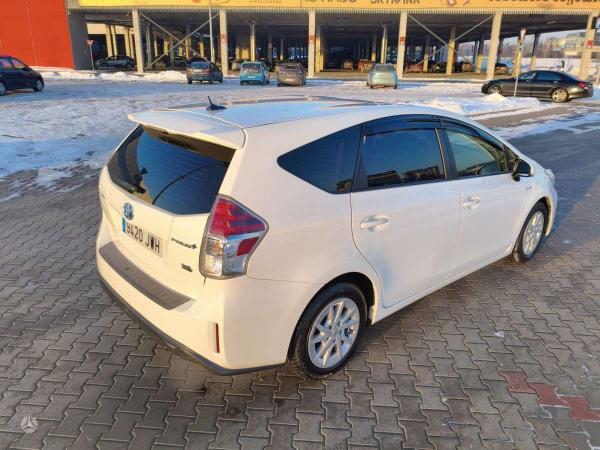 Balts Toyota Prius 2017 Viļņa, ar dzinēja tilpumu 1.80 L un nobraukumu 226 tūkst. km par 11250 €, foto 10 vietnē AUTOMOTO.COM.LV