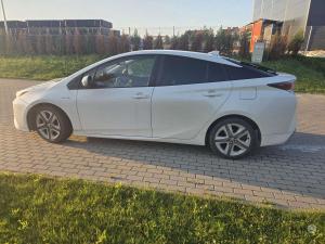 Balts Toyota Prius 2018 Klaipėda, ar dzinēja tilpumu 1.80 L un nobraukumu 242 tūkst. km par 11500 €, foto 4 vietnē AUTOMOTO.COM.LV