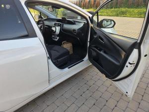 Balts Toyota Prius 2018 Klaipėda, ar dzinēja tilpumu 1.80 L un nobraukumu 242 tūkst. km par 11500 €, foto 18 vietnē AUTOMOTO.COM.LV