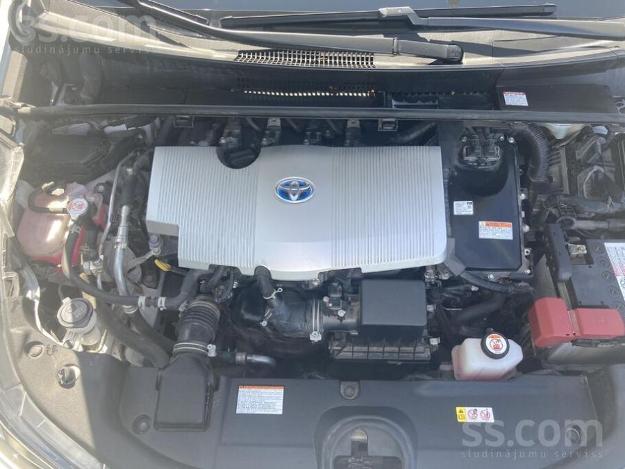 Balts Toyota Prius 2021 Liepāja, ar dzinēja tilpumu 1.80 L un nobraukumu 82 tūkst. km par 22000 €, foto 6 vietnē AUTOMOTO.COM.LV