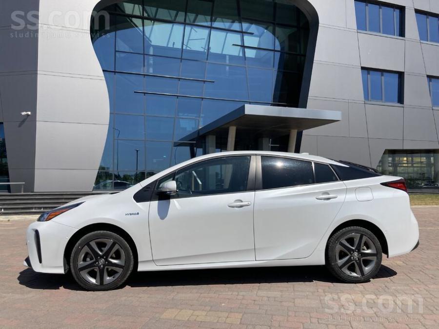 Balts Toyota Prius 2021 Liepāja, ar dzinēja tilpumu 1.80 L un nobraukumu 82 tūkst. km par 22000 €, foto 7 vietnē AUTOMOTO.COM.LV