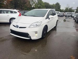 Белый Тойота Приус 2012 в Клайпеда, объемом двигателя 1.80 л и пробегом 250 тыс. км за 6950 €, фото  на AUTOMOTO.COM.LV