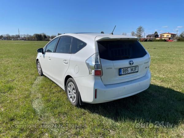 Toyota Prius 2013 Tallina vietnÄ Balts Toyota Prius 2013 Tallina, ar dzinÄja tilpumu 1.80 L un nobraukumu 260 tÅ«kst. km par 10500 ā¬, foto 6 vietnÄ AUTOMOTO.COM.LV