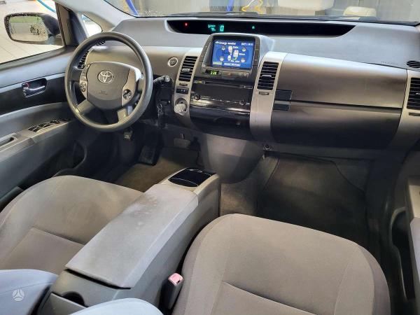 Dzeltens Toyota Prius 2005 Viļņa, ar dzinēja tilpumu 1.50 L un nobraukumu 325 tūkst. km par 2750 €, foto 10 vietnē AUTOMOTO.COM.LV