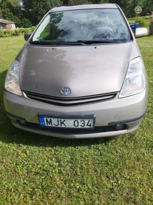 Dzeltens Toyota Prius 2005 Prienai, ar dzinēja tilpumu 1.50 L un nobraukumu 282 tūkst. km par 4000 €, foto 3 vietnē AUTOMOTO.COM.LV