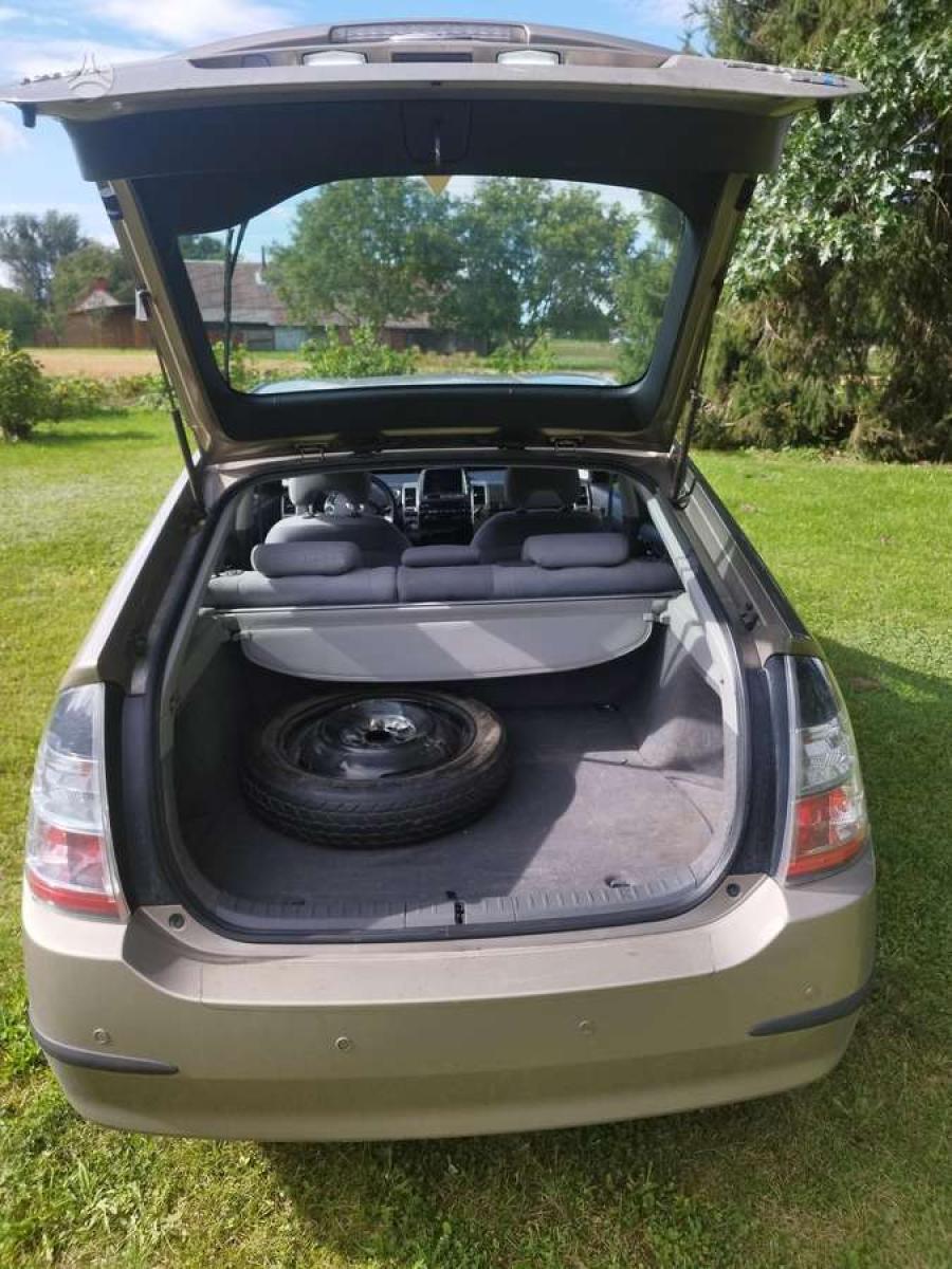 Dzeltens Toyota Prius 2005 Prienai, ar dzinēja tilpumu 1.50 L un nobraukumu 282 tūkst. km par 4000 €, foto 8 vietnē AUTOMOTO.COM.LV