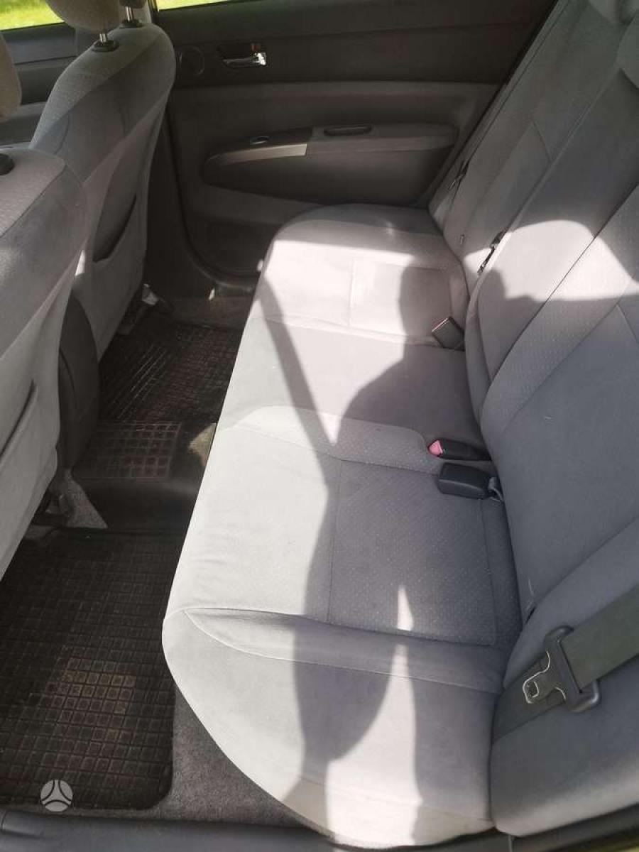 Dzeltens Toyota Prius 2005 Prienai, ar dzinēja tilpumu 1.50 L un nobraukumu 282 tūkst. km par 4000 €, foto 16 vietnē AUTOMOTO.COM.LV