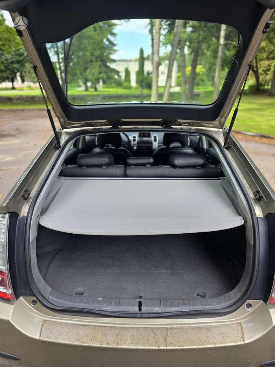 Dzeltens Toyota Prius 2006 Viļņa, ar dzinēja tilpumu 1.50 L un nobraukumu 273 tūkst. km par 3999 €, foto 9 vietnē AUTOMOTO.COM.LV