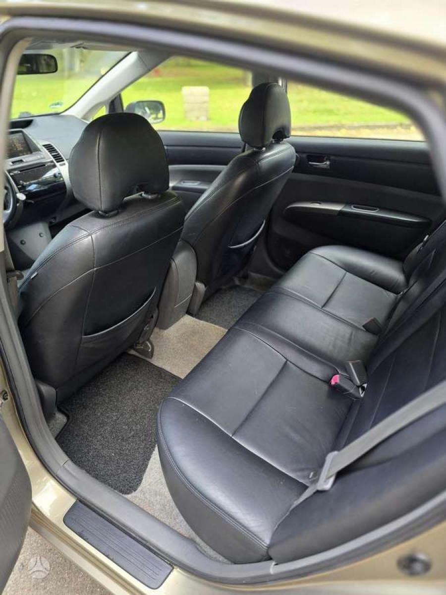 Dzeltens Toyota Prius 2006 Viļņa, ar dzinēja tilpumu 1.50 L un nobraukumu 273 tūkst. km par 3999 €, foto 10 vietnē AUTOMOTO.COM.LV