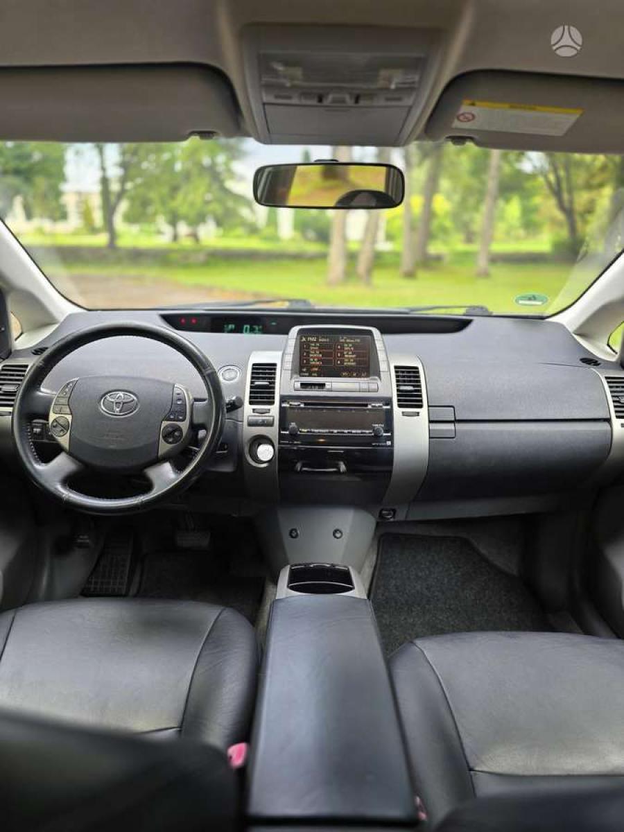 Dzeltens Toyota Prius 2006 Viļņa, ar dzinēja tilpumu 1.50 L un nobraukumu 273 tūkst. km par 3999 €, foto 11 vietnē AUTOMOTO.COM.LV