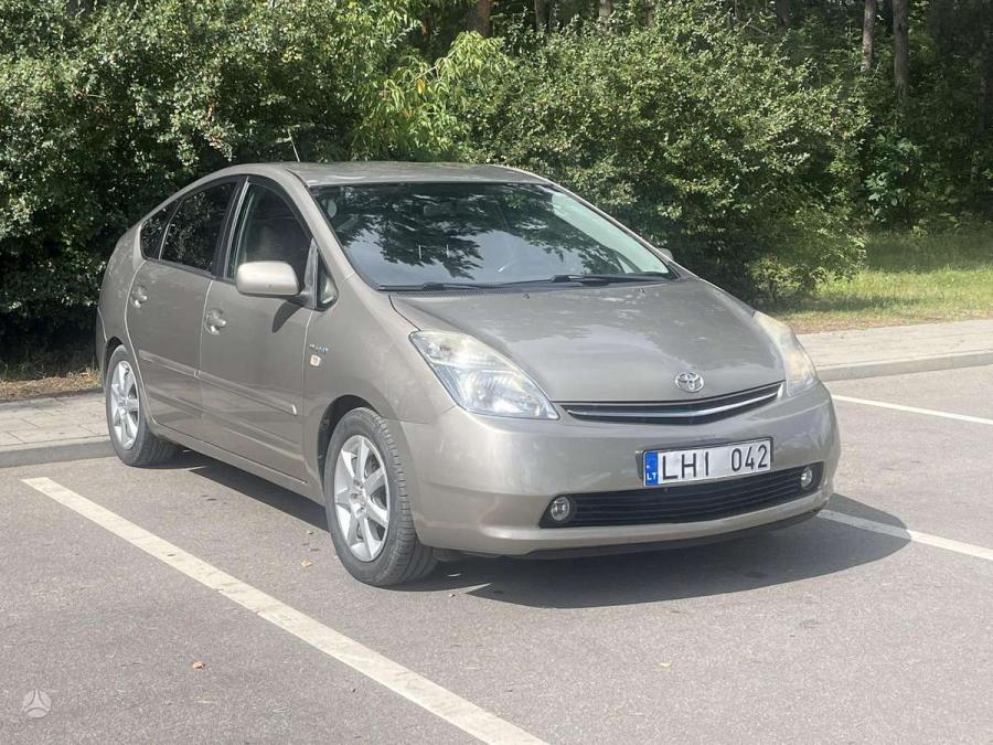Желтый Тойота Приус 2007 в Каунас, объемом двигателя 1.50 л и пробегом 232 тыс. км за 4450 €, фото 1 на AUTOMOTO.COM.LV