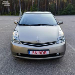 Dzeltens Toyota Prius 2008 Druskininkai, ar dzinēja tilpumu 1.50 L un nobraukumu 300 tūkst. km par 3200 €, foto 3 vietnē AUTOMOTO.COM.LV