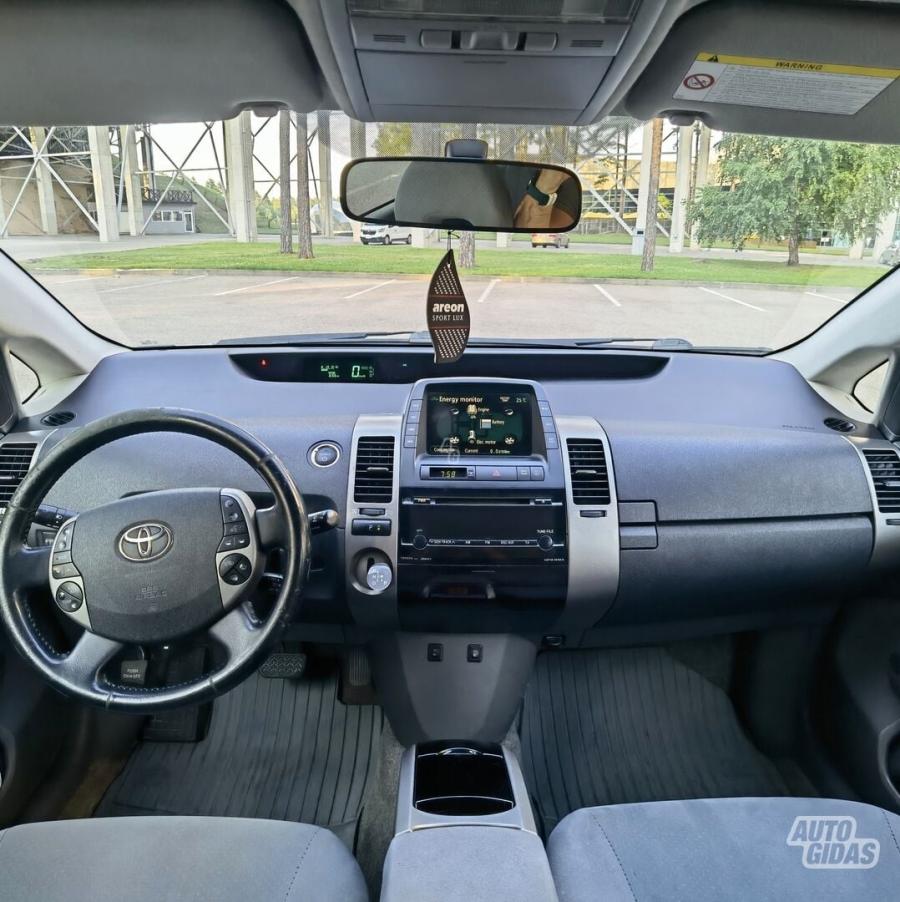 Dzeltens Toyota Prius 2008 Druskininkai, ar dzinēja tilpumu 1.50 L un nobraukumu 300 tūkst. km par 3200 €, foto 12 vietnē AUTOMOTO.COM.LV