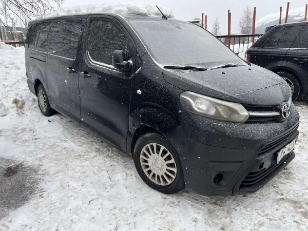 Black Toyota Proace 2017 in Telschi, with an engine capacity of 2.00 L and mileage of 338 thousand km for 4650 €, photo 1 on AUTOMOTO.COM.LV