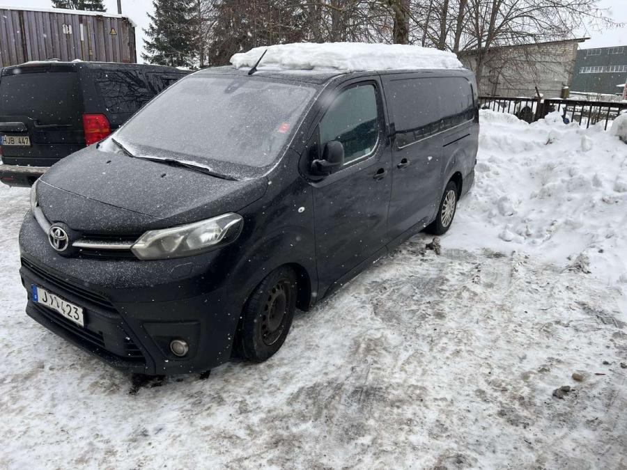 Black Toyota Proace 2017 in Telschi, with an engine capacity of 2.00 L and mileage of 338 thousand km for 4650 €, photo 2 on AUTOMOTO.COM.LV