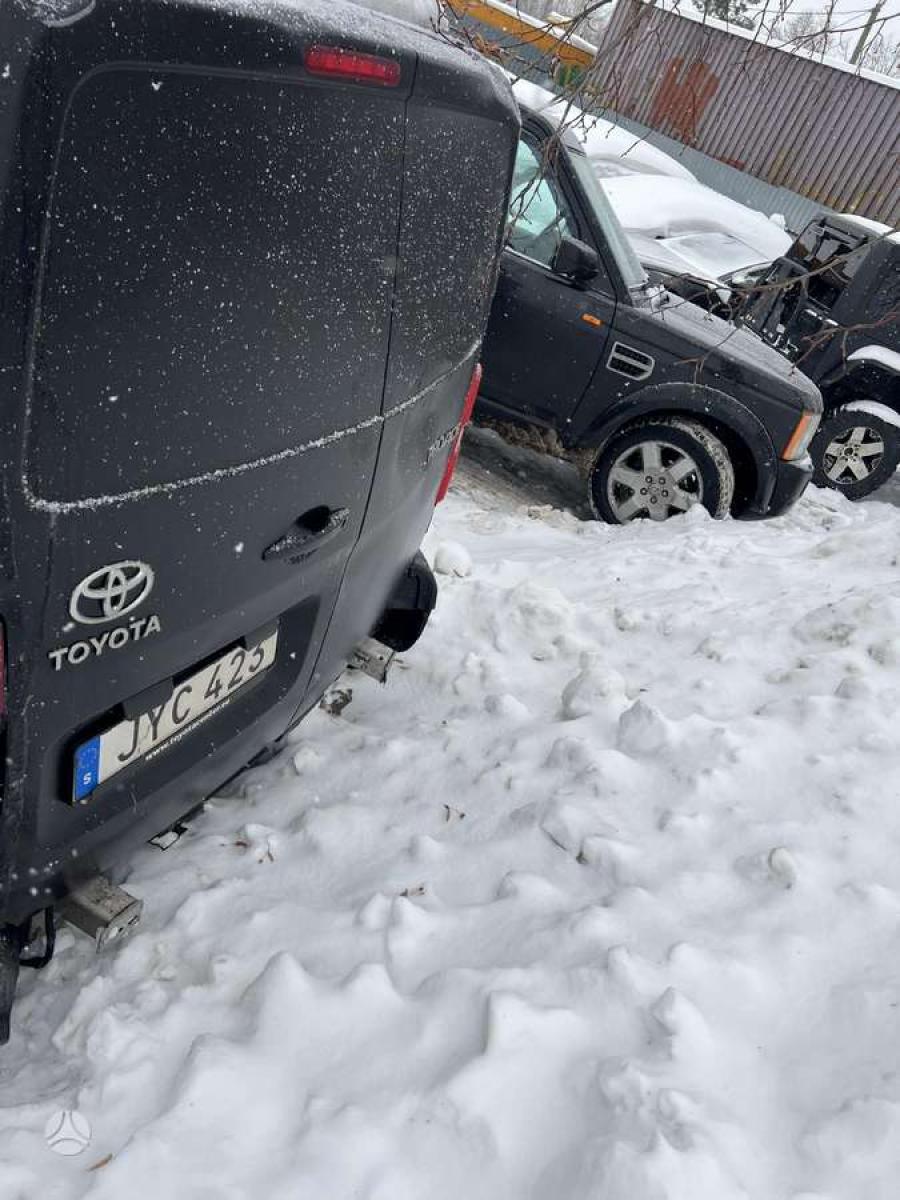 Black Toyota Proace 2017 in Telschi, with an engine capacity of 2.00 L and mileage of 338 thousand km for 4650 €, photo 6 on AUTOMOTO.COM.LV