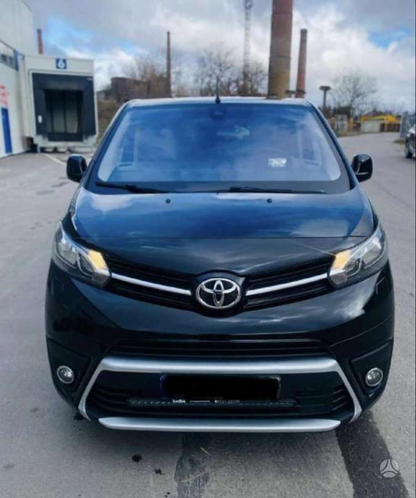 Black Toyota Proace 2017 in Vilnius, with an engine capacity of 2.00 L and mileage of 318 thousand km for 13900 €, photo 3 on AUTOMOTO.COM.LV