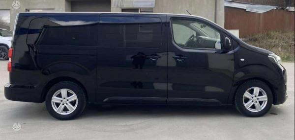 Black Toyota Proace 2017 in Vilnius, with an engine capacity of 2.00 L and mileage of 318 thousand km for 13900 €, photo 6 on AUTOMOTO.COM.LV