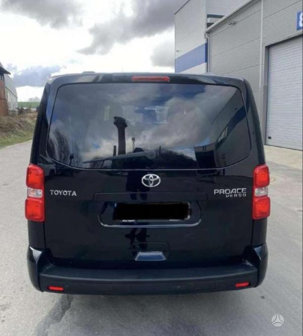 Black Toyota Proace 2017 in Vilnius, with an engine capacity of 2.00 L and mileage of 318 thousand km for 13900 €, photo 7 on AUTOMOTO.COM.LV