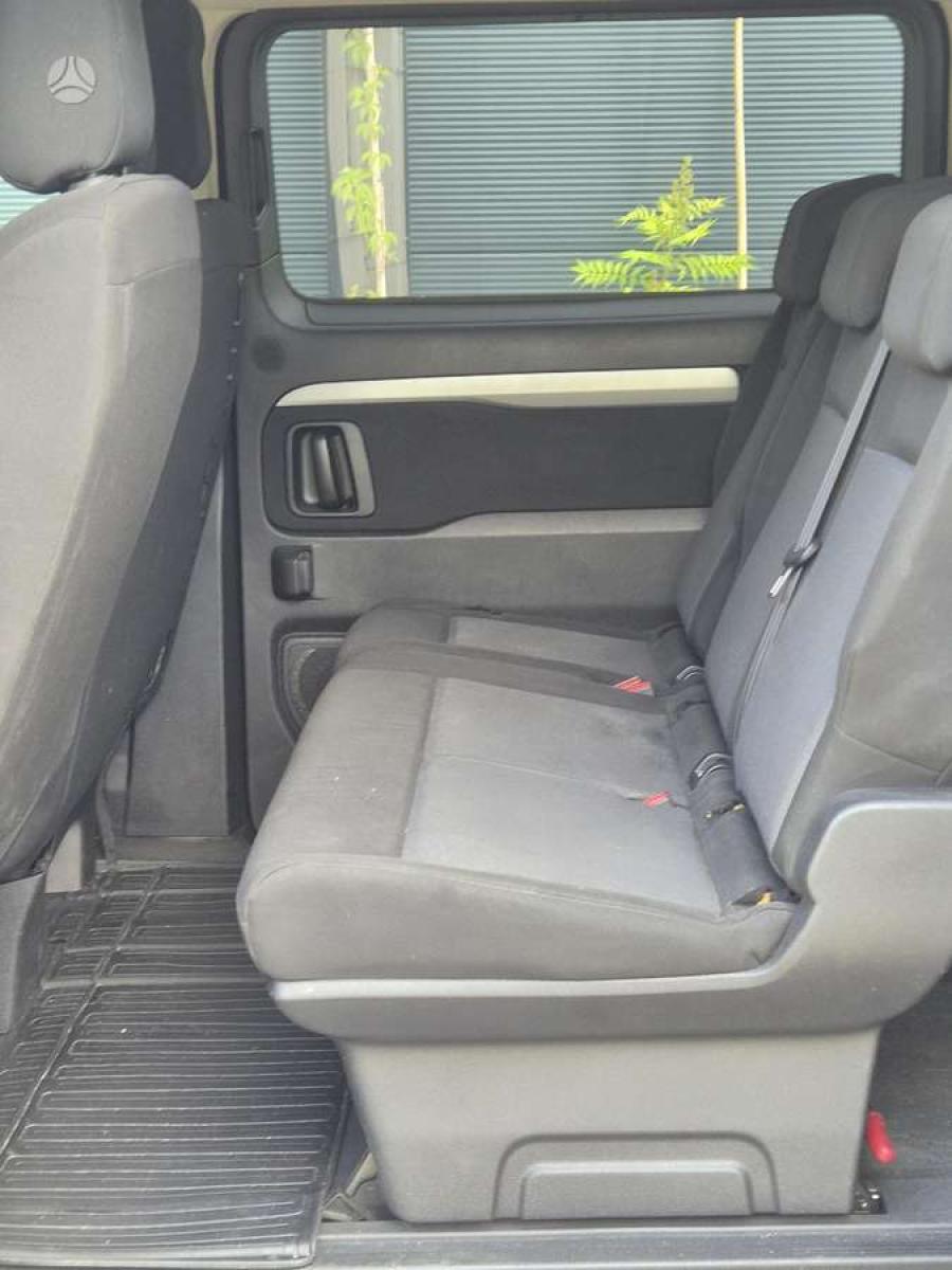 Melns Toyota Proace 2017 Viļņa, ar dzinēja tilpumu 2.00 L un nobraukumu 291 tūkst. km par 14500 €, foto 13 vietnē AUTOMOTO.COM.LV