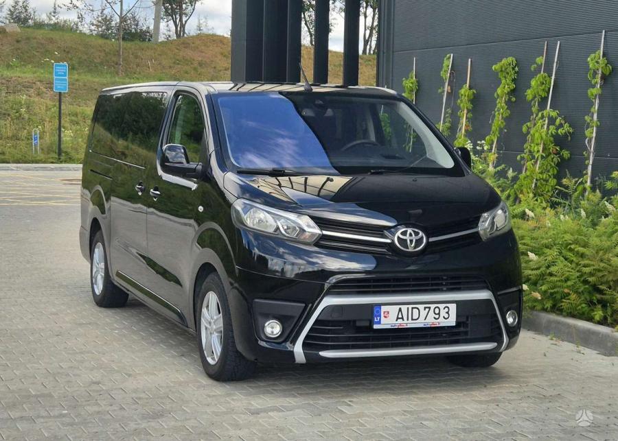 Melns Toyota Proace 2017 Viļņa, ar dzinēja tilpumu 2.00 L un nobraukumu 298 tūkst. km par 14500 €, foto 3 vietnē AUTOMOTO.COM.LV