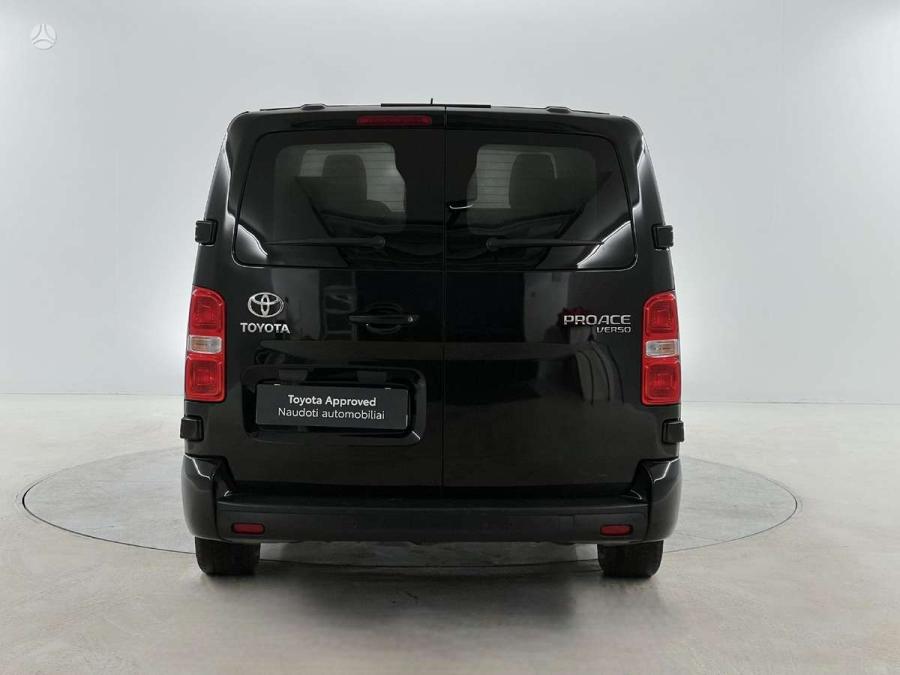 Black Toyota Proace 2021 in Vilnius, with an engine capacity of 2.00 L and mileage of 98 thousand km for 29900 €, photo 3 on AUTOMOTO.COM.LV