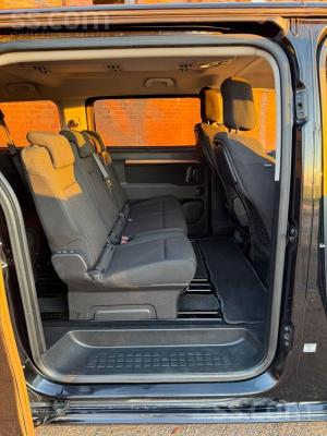 Black Toyota Proace 2017 in Dobele, with an engine capacity of 2.00 L and mileage of 217 thousand km for 18500 €, photo 11 on AUTOMOTO.COM.LV