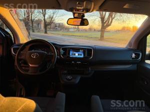 Black Toyota Proace 2017 in Dobele, with an engine capacity of 2.00 L and mileage of 217 thousand km for 18500 €, photo 15 on AUTOMOTO.COM.LV