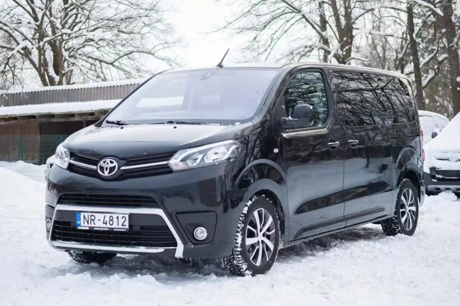 Melns Toyota Proace 2017 Grobiņa, ar dzinēja tilpumu 2.00 L un nobraukumu 207 tūkst. km par 17900 €, foto 1 vietnē AUTOMOTO.COM.LV