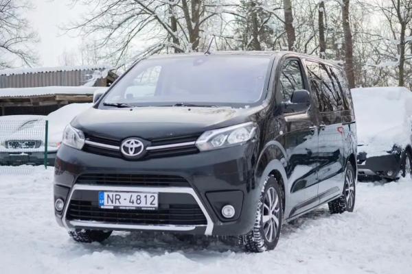 Melns Toyota Proace 2017 Grobiņa, ar dzinēja tilpumu 2.00 L un nobraukumu 207 tūkst. km par 17900 €, foto 2 vietnē AUTOMOTO.COM.LV