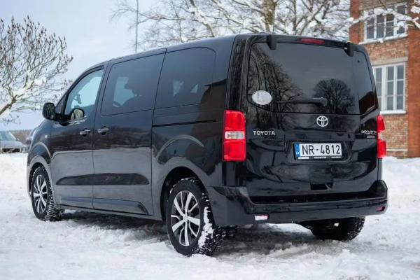 Melns Toyota Proace 2017 Grobiņa, ar dzinēja tilpumu 2.00 L un nobraukumu 207 tūkst. km par 17900 €, foto 6 vietnē AUTOMOTO.COM.LV